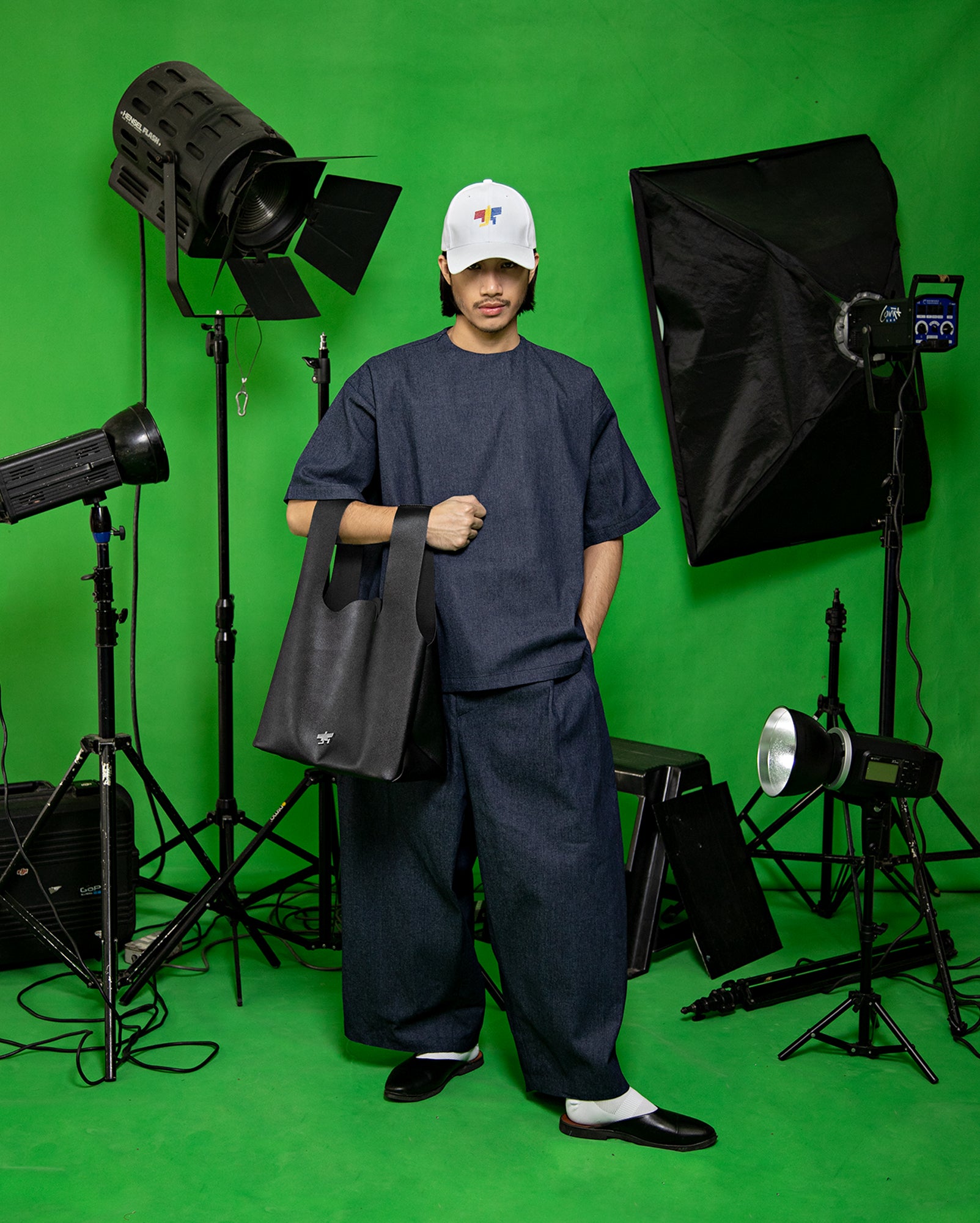 Tee Berpesak (Navy Denim) / Ramlee Jeans (Navy) – BEHATI