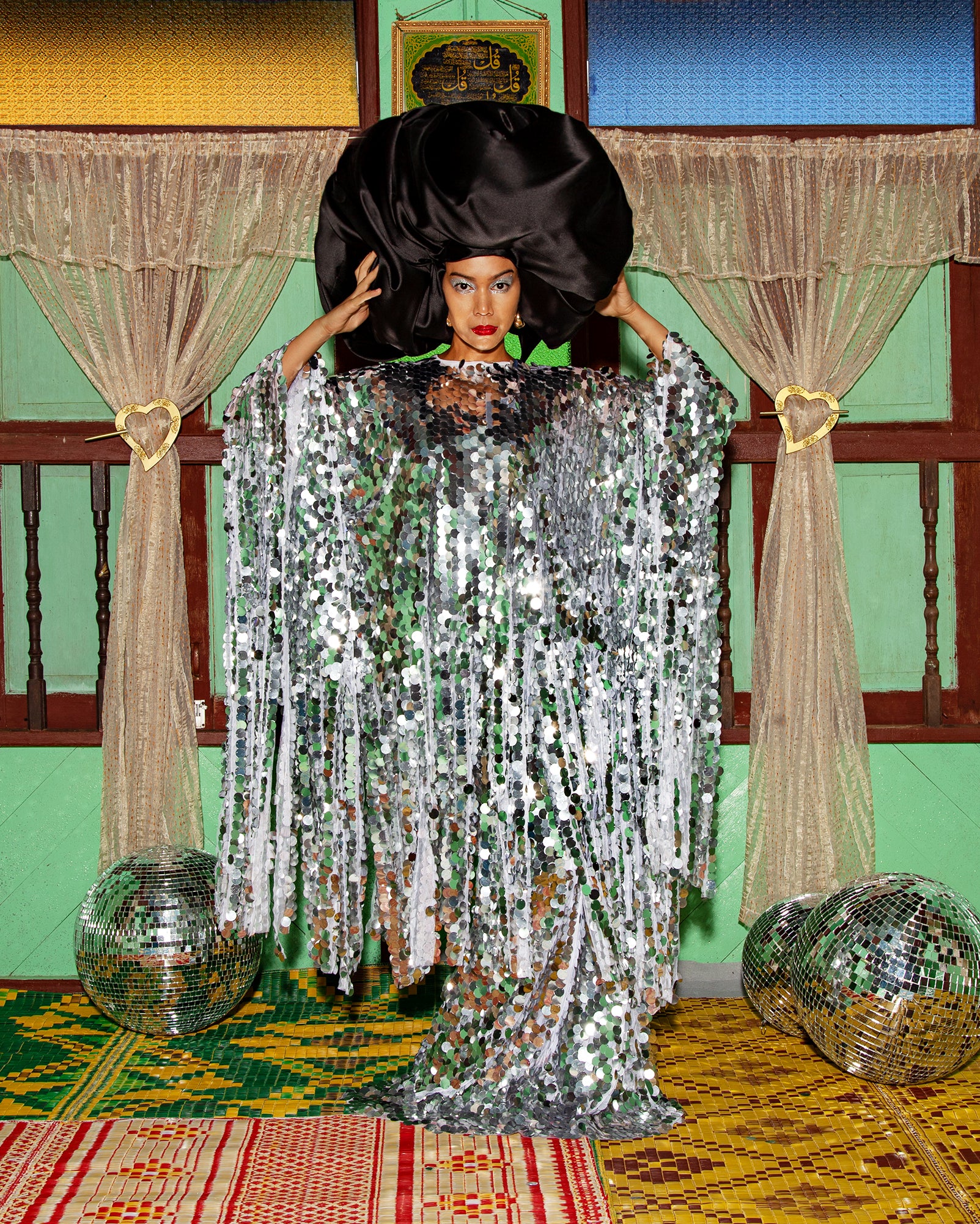 Kaftan Kurung Labuci (Silver) – BEHATI